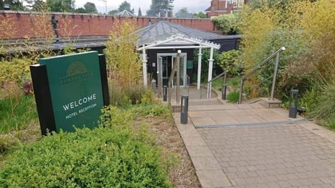 Hunton Park Hotel | Watford | VacationRenter