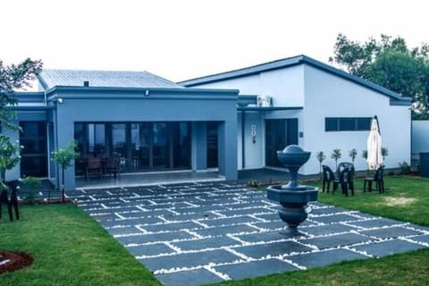 PULA NALA LODGE | Gauteng | VacationRenter