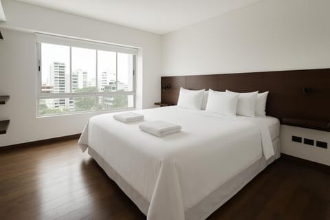 E Infinity Sea View Larcomar Zone 3B 701 | Barranco | VacationRenter