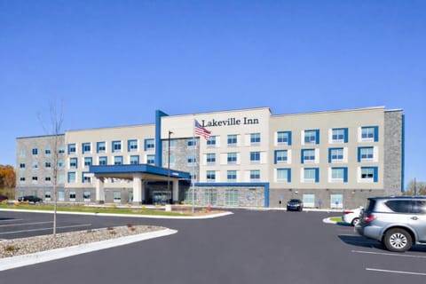 Lakeville Inn | Lakeville, MN | VacationRenter