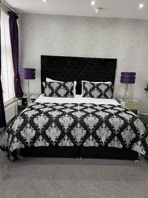 The Kenley Hotel | Blackpool | VacationRenter