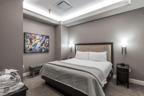 Hotel Indigo Nashville - The Countrypolitan | East Nashville ...