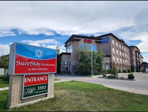 Service Plus Inns and Suites Calgary | Calgary | VacationRenter