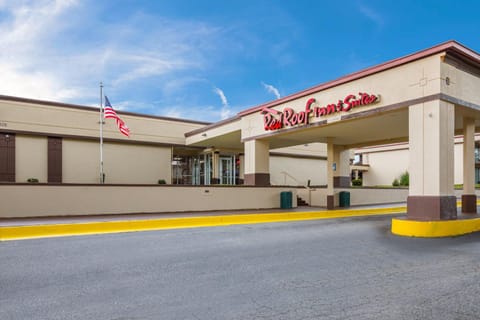Red Roof Inn & Suites Anderson, SC | Anderson | VacationRenter