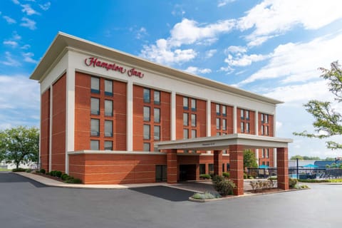 Hampton Inn Martinsburg | Shenandoah Valley | VacationRenter
