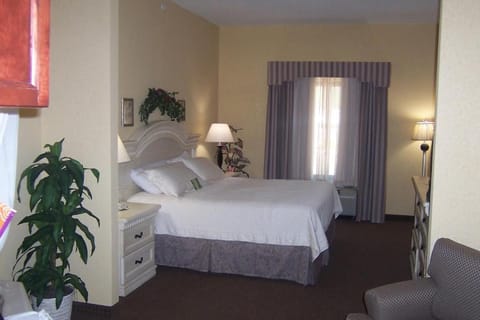 Holiday Inn Express & Suites Sebring, an IHG Hotel | Sebring, FL ...