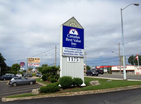 Victoria Motel | Kitchener | VacationRenter