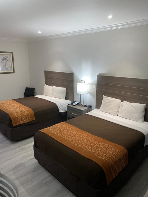 Captain Inn and Suites Seabrook-Kemah | Seabrook, TX | VacationRenter