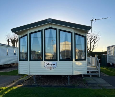 Jade's Haven | Ingoldmells | VacationRenter