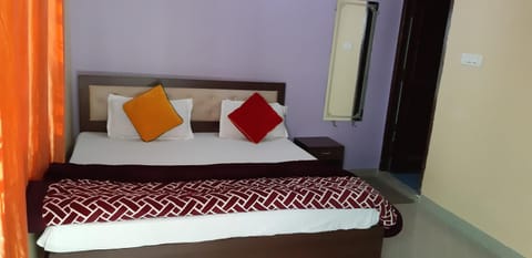 MANIK GUEST HOUSE | Rishikesh | VacationRenter
