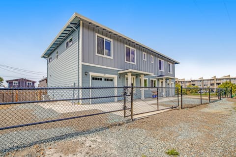 RJD Beachside Vacation Home A | Rockaway Beach | VacationRenter