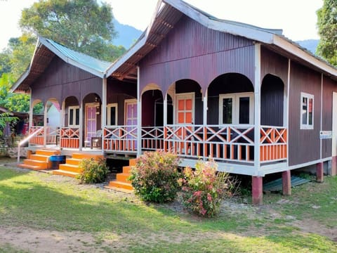 MUKUT CORAL CHALET | Mersing | VacationRenter