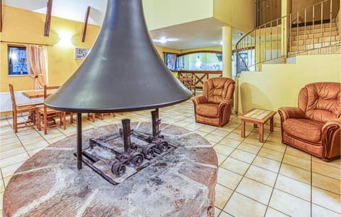 Stunning Home In St Cme Dolt With Wifi | Espalion | VacationRenter