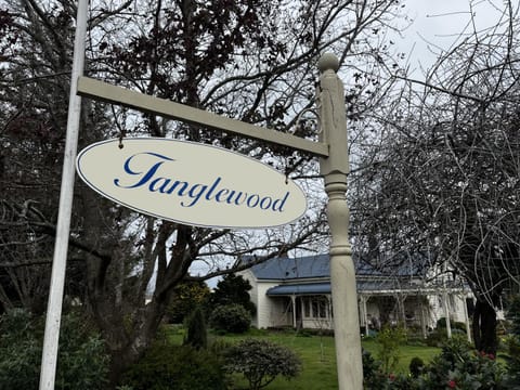 The Master Suite - Tanglewood House, Sheffield Tasmania | Sheffield ...