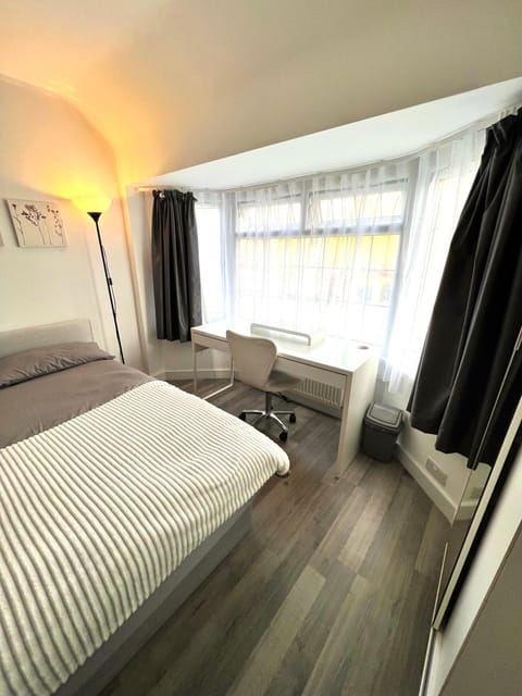 Comfortable Double Room for One Person | Bromley | VacationRenter
