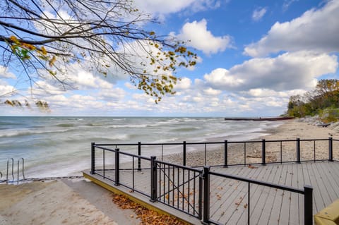 Peaceful New Buffalo Home: Walk to Lake Michigan! | Michiana ...