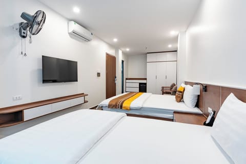 Golden Crown Hotel | Laos | VacationRenter