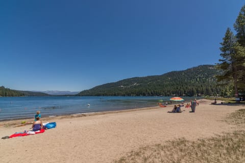 Cabin for 10 by Donner Lake's West End Hot-Tub | Truckee | VacationRenter