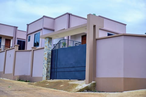 Penthouse Moshono, Arusha, Tanzania. | Arusha | VacationRenter