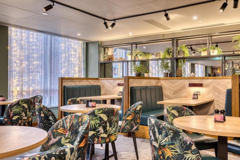 Premier Inn Glasgow Stepps - M80 J3 | Glasgow | VacationRenter