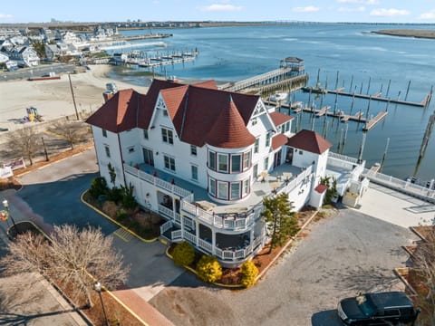 Tavern on the Bay Resort | Somers Point, NJ | VacationRenter