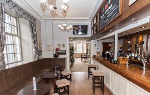 The Royal Victoria Hotel | Llanberis | VacationRenter