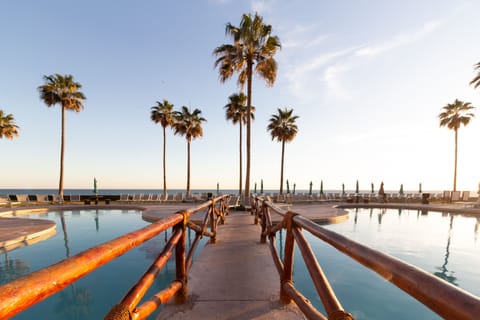 Sonoran Spa N305 - 1 BR Next to the Pool, High Speed Wi-Fi - Beachfront ...