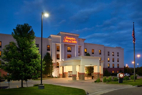 Hampton Inn & Suites Canton | North Canton | VacationRenter