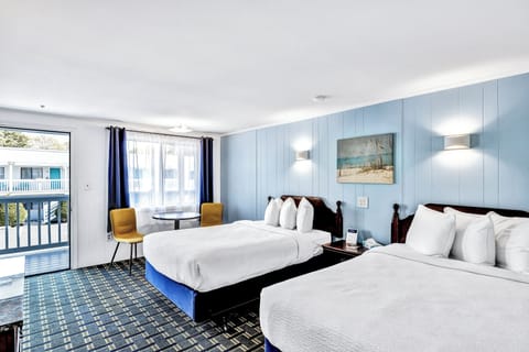 Ocean Breeze Motel | South Yarmouth | VacationRenter