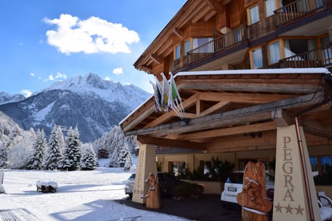 Hotel Garnì Pegrà | Ponte di Legno | VacationRenter