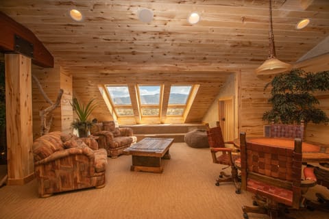 Cougar Ridge Resort, LLC | Capitol Reef, UT | VacationRenter