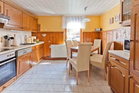 Holiday house Alwin - space for family and friends | Erfurt ...