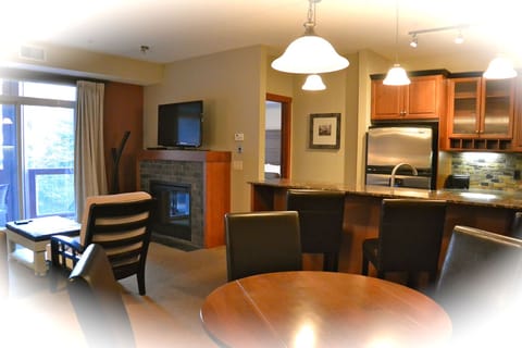 Enjoy Mountain Views @ Fully Equipped 2BR2BA Hotel Condo | Canmore ...