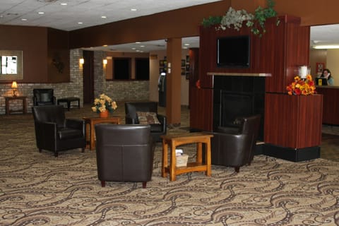 Gladstone Inn & Suites | Jamestown | VacationRenter