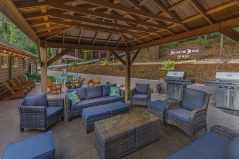 Arnold Meadowmont Lodge | Arnold, CA | VacationRenter