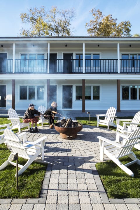 Hotel Dylan | Glenford | VacationRenter