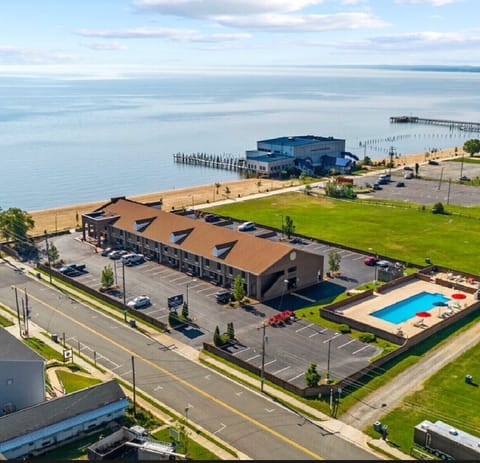 River Edge Inn | Colonial Beach, VA | VacationRenter