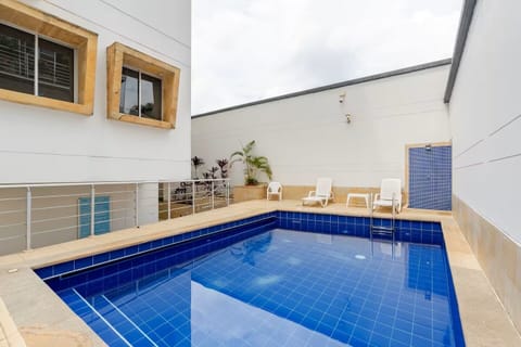 Edificio Fence Real | Cali | VacationRenter