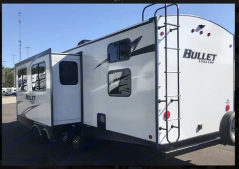 Your Next Great Adventure Awaits in Our 2021 Keystone Bullet 287QBHSE ...