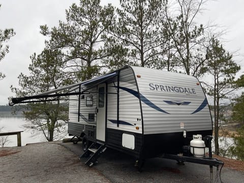 2021 Springdale Mini with Bunks! | Gladstone | VacationRenter
