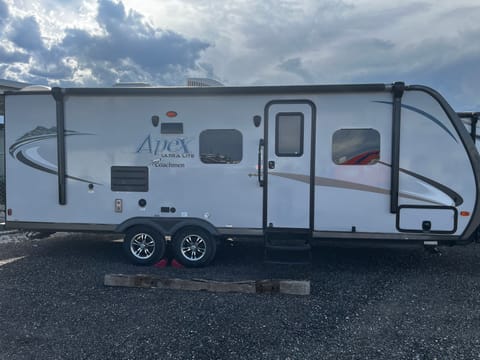 2016 Coachmen RV Apex Ultra-Lite 235BHS | Loveland | VacationRenter