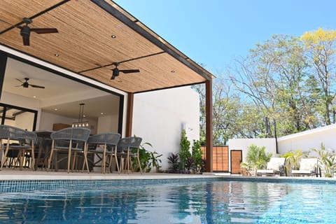 LaRoya Modern Luxury Beachside Villa | Tamarindo | VacationRenter