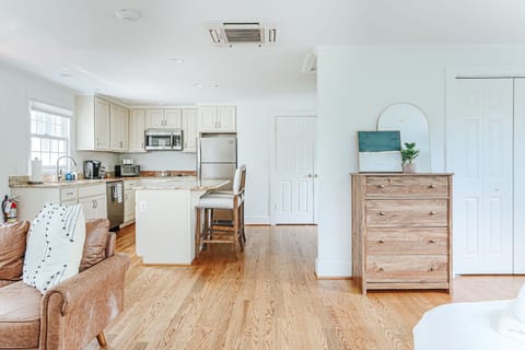 The Cottage at Batten Green, Beautiful Farm Views, 5 mins to DT ...