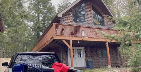 Beautiful beachfront chalet with southern exposure on Green Lake,Dedham ...