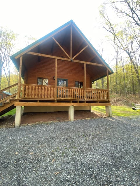 Beautiful cabin in the woods. | Raystown Lake | VacationRenter