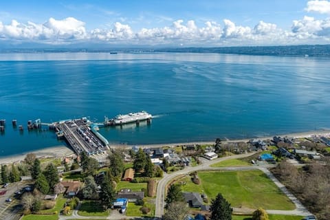 NEW LISTING! Ferry Vacation Rental by RedAwning | Clinton | VacationRenter