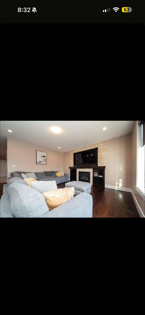 Come and enjoy this exquisite home 7 minutes away from the center of ST ...