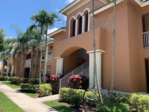 Right Direction Rentals 1 Bedroom Villa 9113 | Port Saint Lucie, FL ...