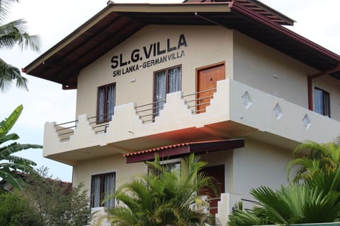 SLG Villa Hikkaduwa US 1 | Hikkaduwa | VacationRenter