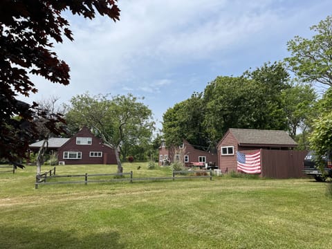 Mansion Beach | Block Island | VacationRenter